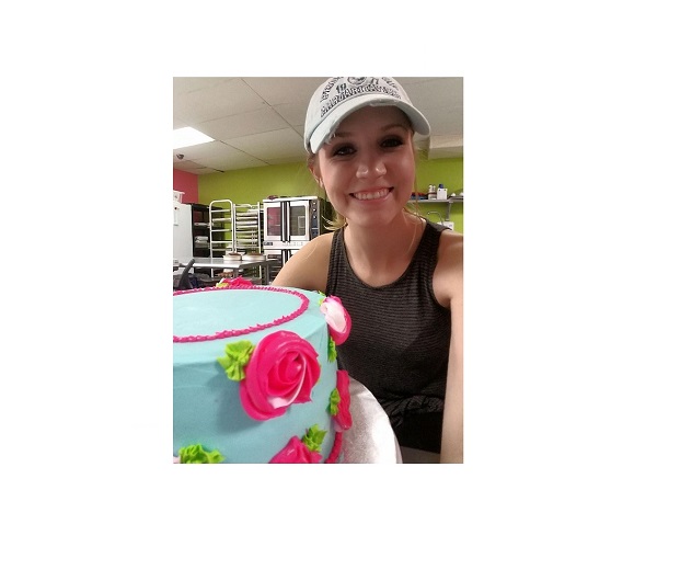 Meet Michelle Elkins: Cake Artisan – The Salty Eclectic